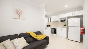 Standard Apartment | Sala de estar