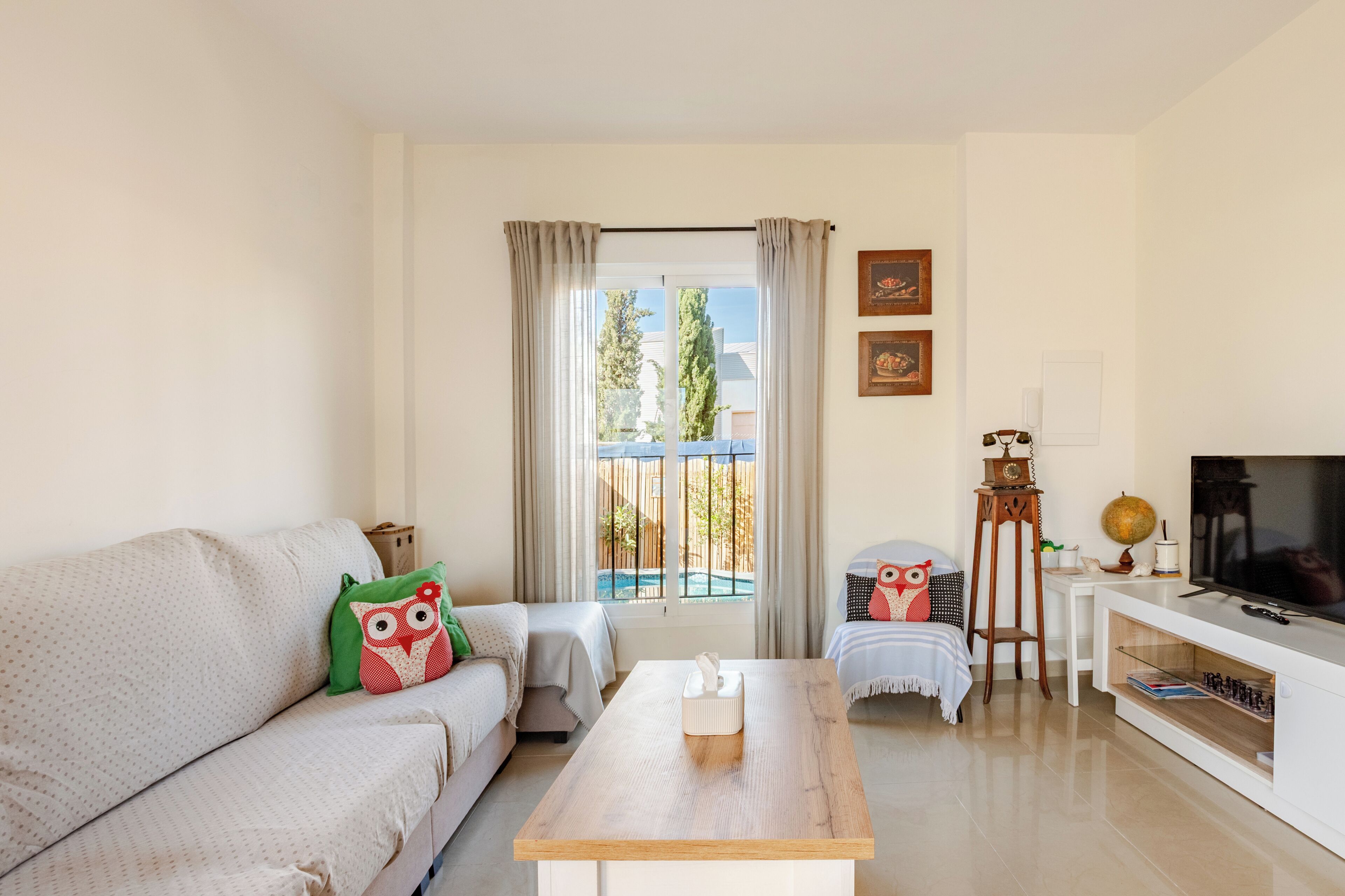 Complete Villa With Garden, Pool And Garage In A Quiet Location Very Close To The Beach. - Alicante