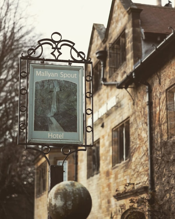 The Mallyan Spout Hotel - Goathland