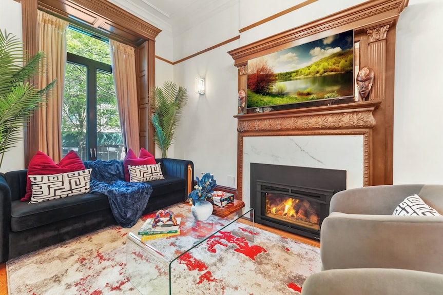 Marvelous 6-bedroom Apartment With Chef's Kitchen And Backyard Access In Nyc - Upper West Side - Manhattan