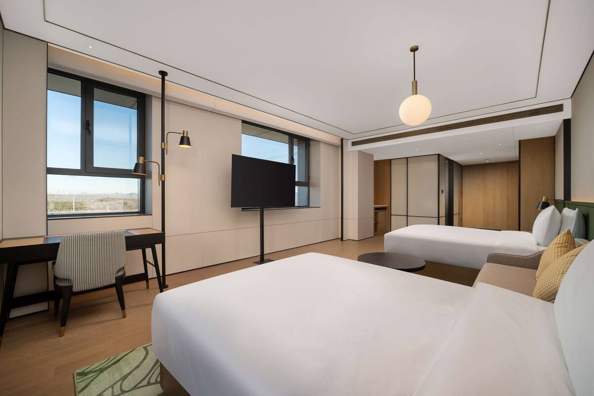 Quarto Deluxe, 2 camas individuais | Ferro/tábua de engomar