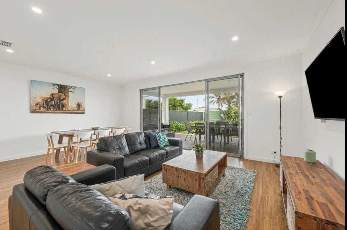 Family Friendly Townhouse Located Just A 10 Minute Walk From Port Willunga Beach - McLaren Vale