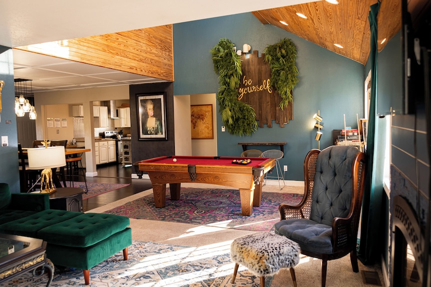 4-bedroom Home - 2 King Beds, Summer Pool, Pool Table, Air Hockey + More - Cape Girardeau, MO