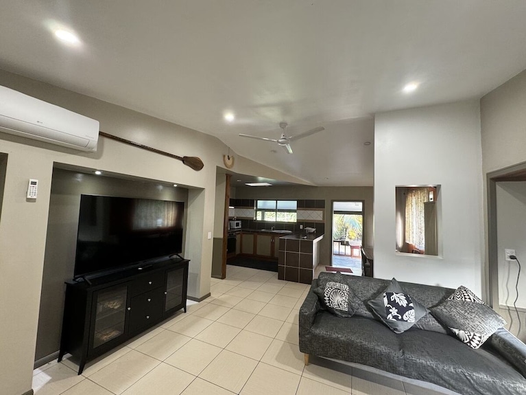 Evangeline's Home 3 Minutes Walk To The Mini Golf - Rarotonga