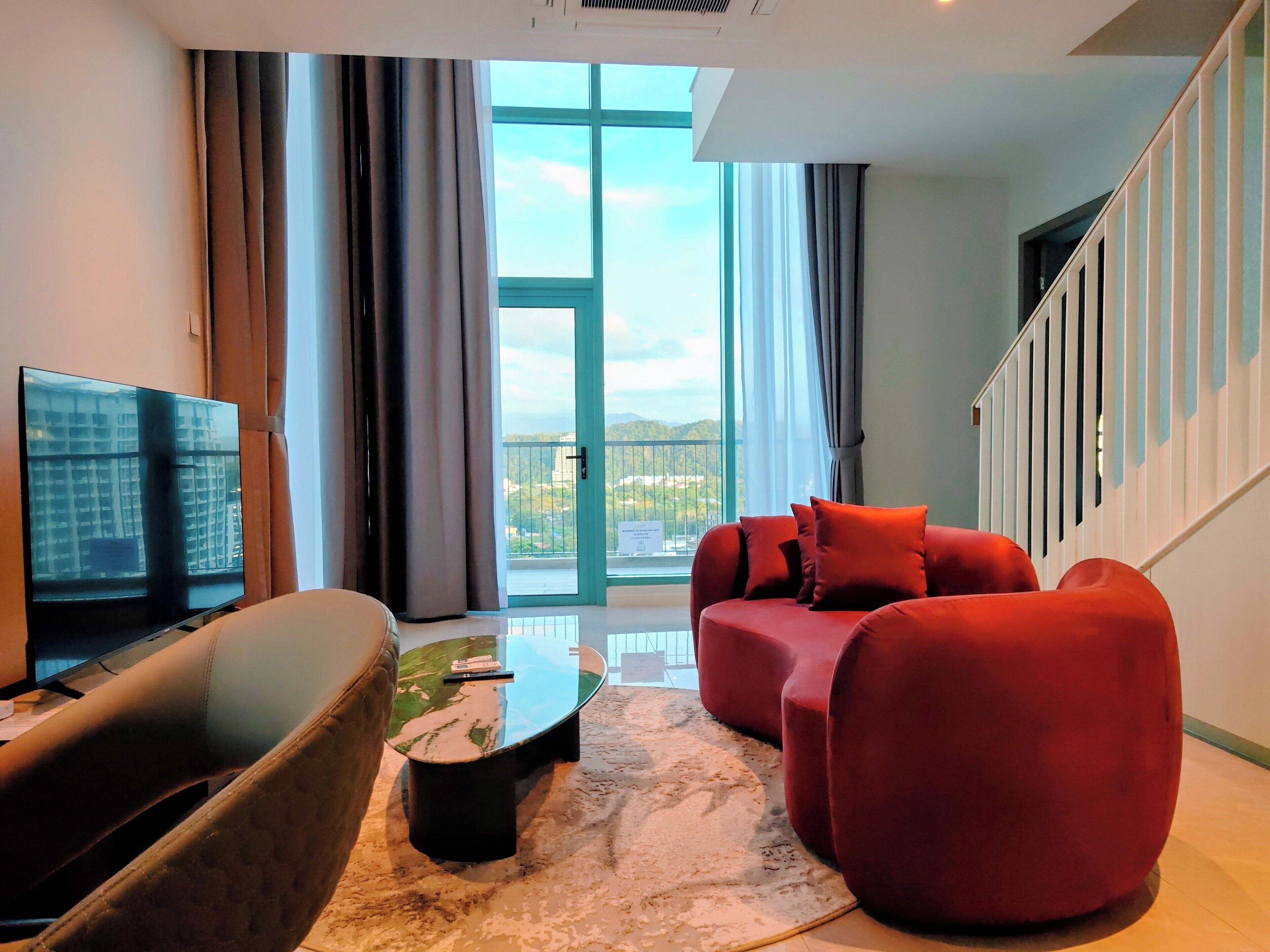 Dúplex Familiar, 2 quartos, vista para o mar, no canto | Sala | Smart TV de 55 polegadas com canais digitais 