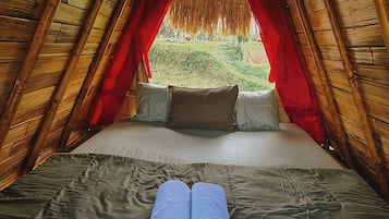 1 quarto, escrivaninha, Wi-Fi de cortesia, roupa de cama