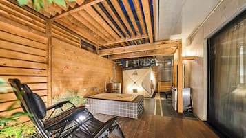 Apartamento Familiar em Condomínio Fechado, varanda, vista para o jardim | Terraço/pátio interior