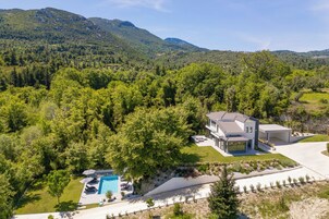 Villa, 3 quartos, vista para a montanha | Quartos insonorizados, ferro/tábua de engomar 