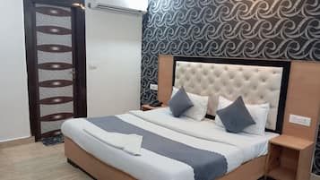 Quarto Premium | Secretária, quartos insonorizados, ferro/tábua de engomar, Wi-fi grátis