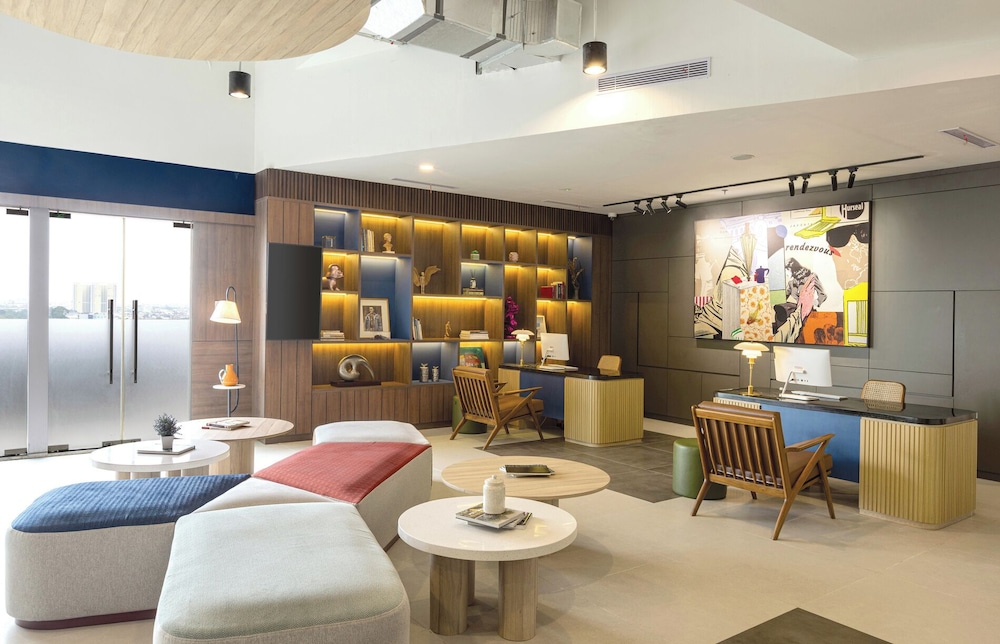 Artotel Hub Simpang Temu - West Jakarta