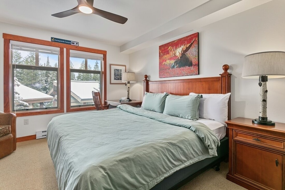 1311b - King Standard Eagle Springs West Hotel Room - Utah