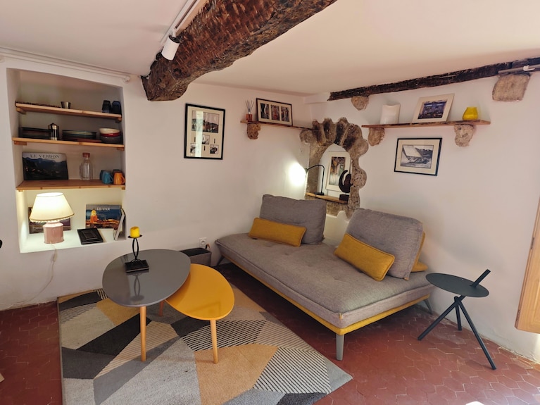 Le Portail D'airain - Villecroze