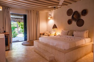 Bangalô superior | Frigobar, escrivaninha, espaço de trabalho para notebook, berços grátis