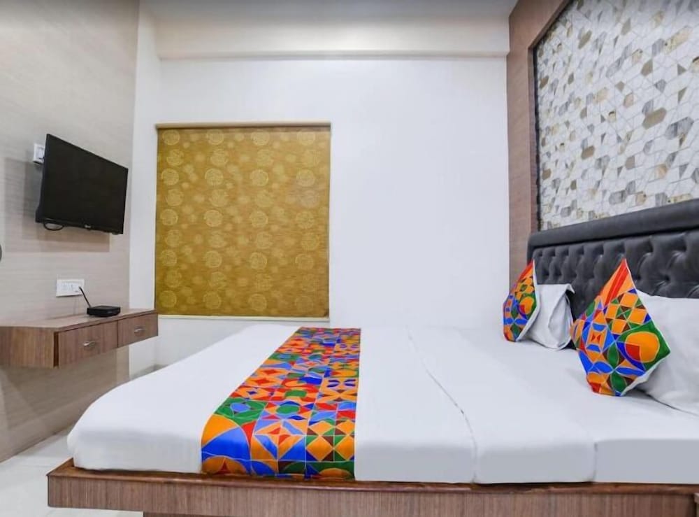 Hotel Ivanna - Indore