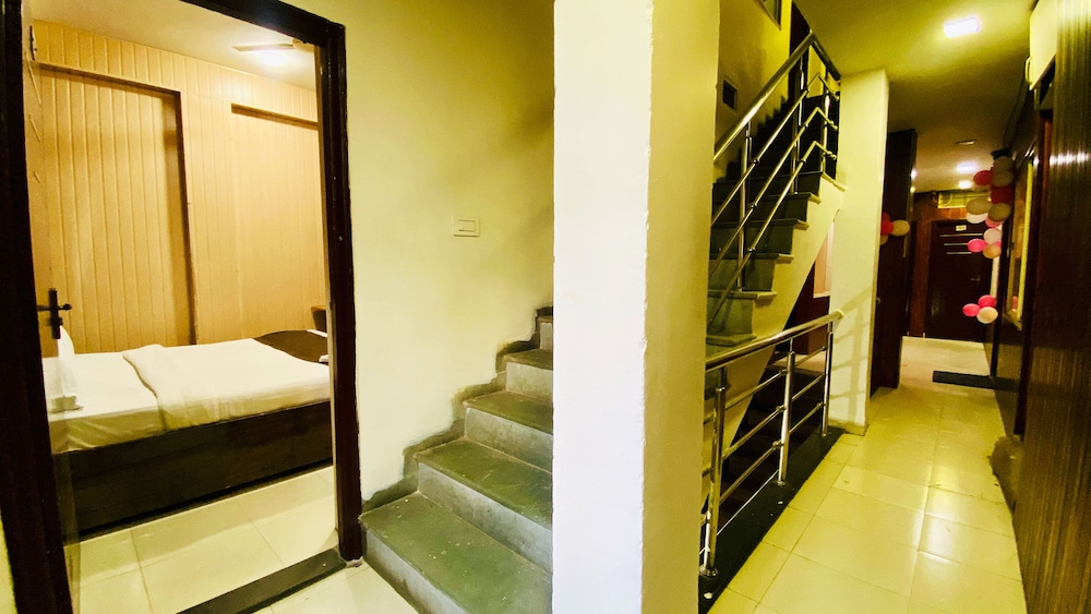 Hotel Ivanna - Indore