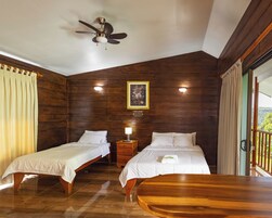 Cabana de Madeira Comfort, varanda, vista para a montanha | 1 quarto, secretária adequada para computadores portáteis, Wi-fi grátis 