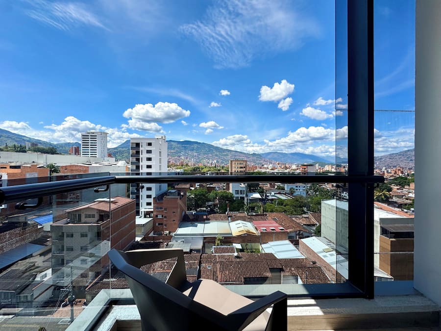 Estúdio Deluxe, 1 quarto, varanda, Vista para a cidade | Varanda