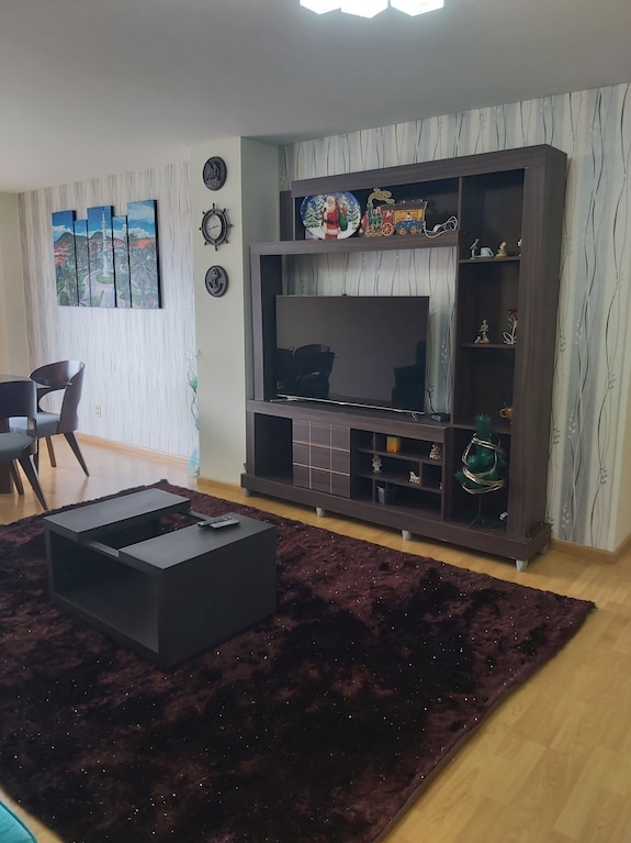 Moderno Y Acogedor Departamento Con Hermosa Vista De La Ciudad De Sucre - Sucre