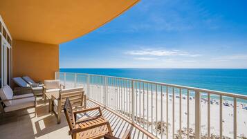 Condo, 3 quartos | Área da propriedade