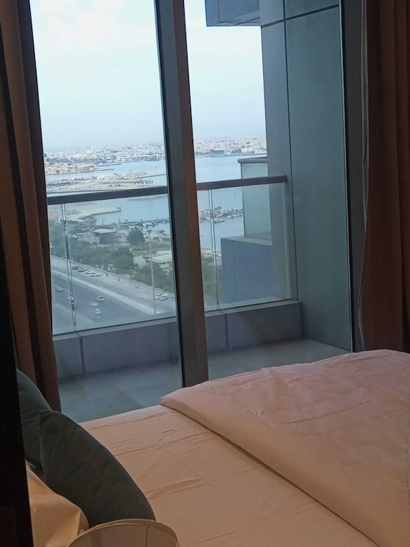 Hazel Oasis Apt W/sea &City View - Bahrain
