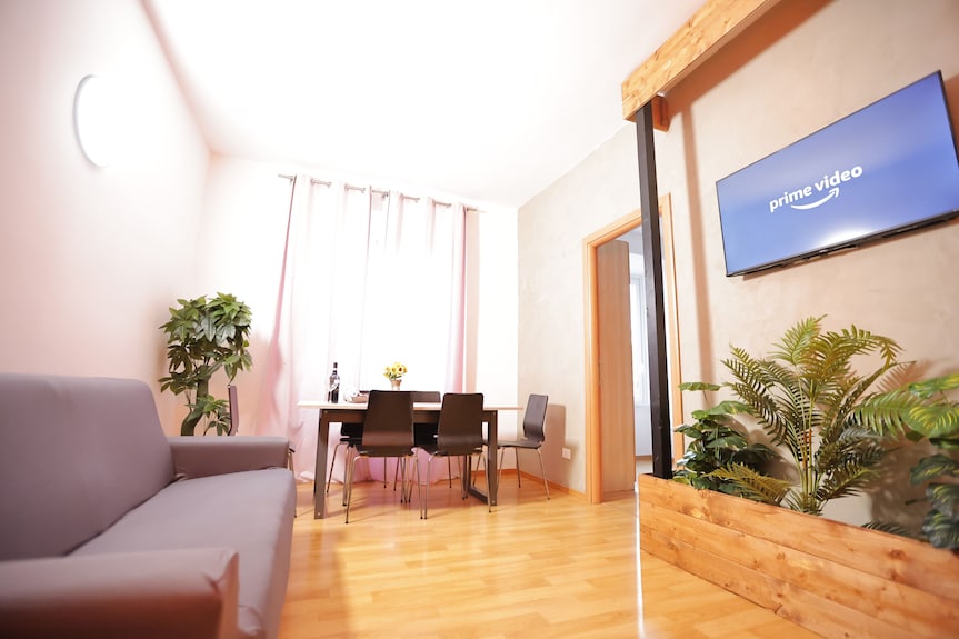 Superior Apartment With 2 Bedrooms - 2 Bathrooms And Spacious Living Room - San Pietro - Rome