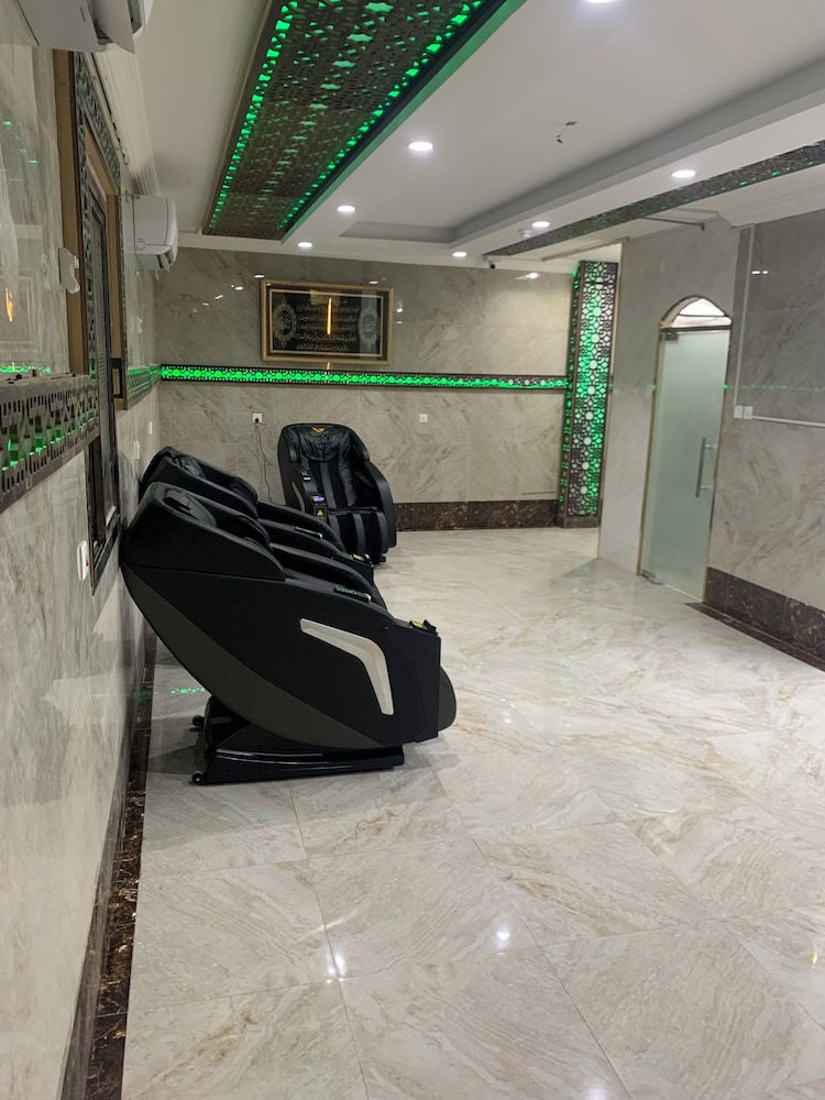 Aljumeza Tower - Mekka