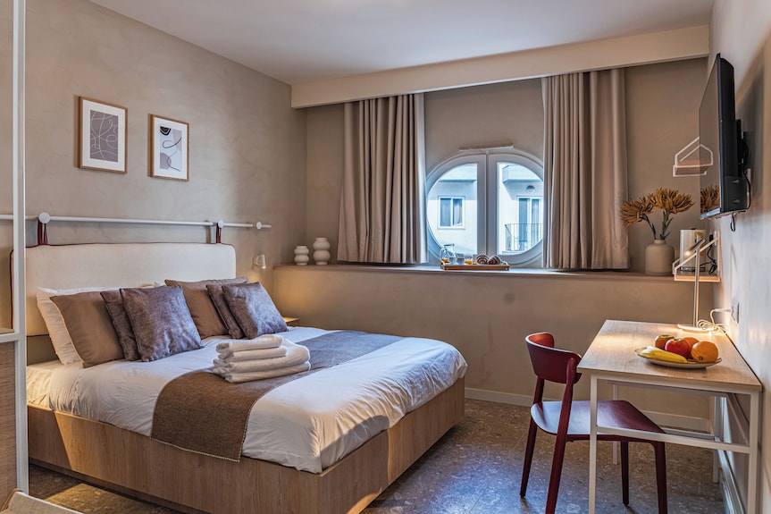 Travi Boutique By Holi - Pembroke