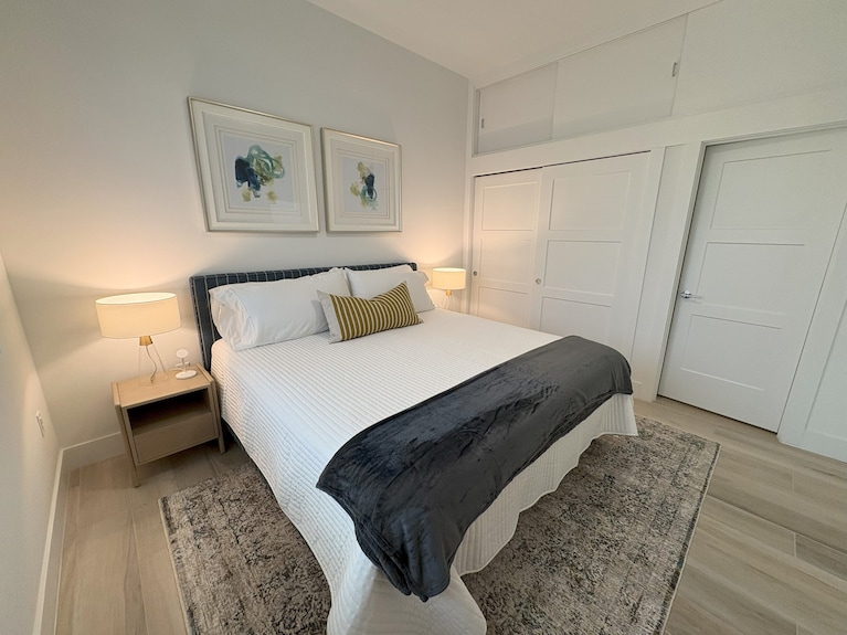 Luxury/oversized - 1 Bed/1.5 Bath Near Amazing Shore Diving W/180° Ocean Views - West Bay