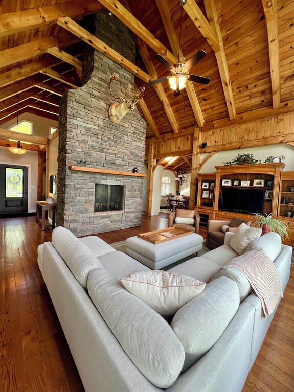 Saratoga Waterfront Retreat Near Town, Track And Golf - 3br, 4ba - Saratoga Springs, NY