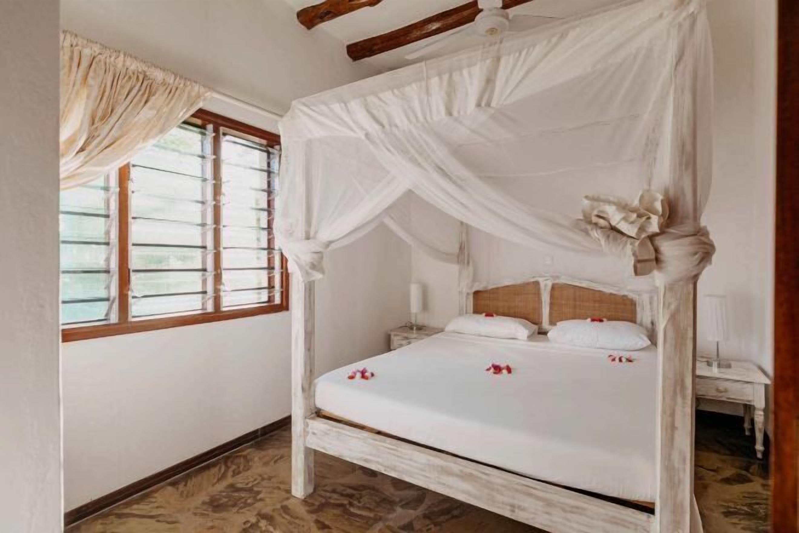 Roupa de cama fornecida 