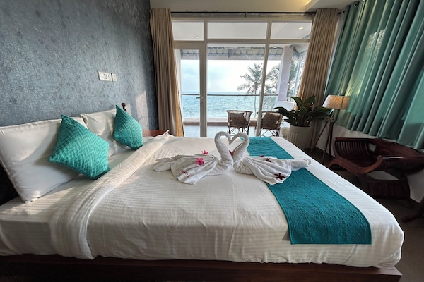 Quarto Duplo de Luxo, 1 cama queen-size, vista para o mar | Secretária, secretária adequada para computadores portáteis