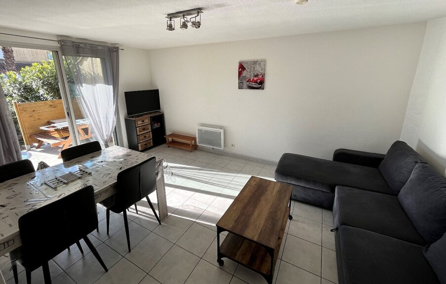 Renovated Villa 4/6 People, Pool And Parking, 750m From The Beach - Valras-Plage