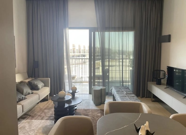 1 Bh Designer Chic Apartment With Ac And Wifi In The Heart Of Dubai-free Parking - Dubai