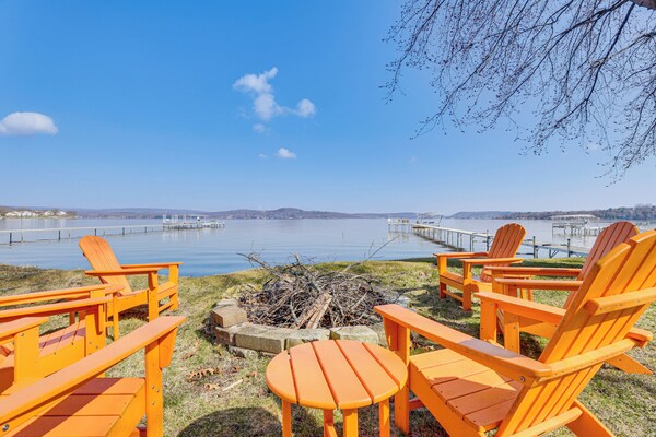Lake Wisconsin Retreat W/ Dock: Great For Groups! - Lodi, WI