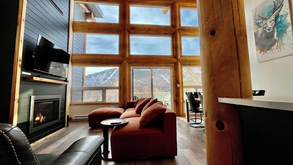 Chalet Capella - Mountain Views, Nature, Spa - Quebec