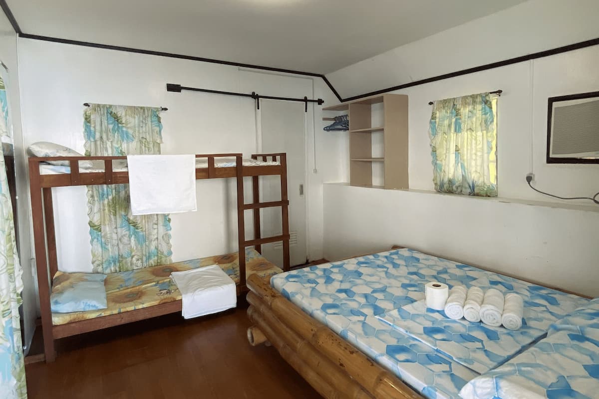 Quarto Familiar, vista para o mar | 1 quarto, Wi-fi grátis