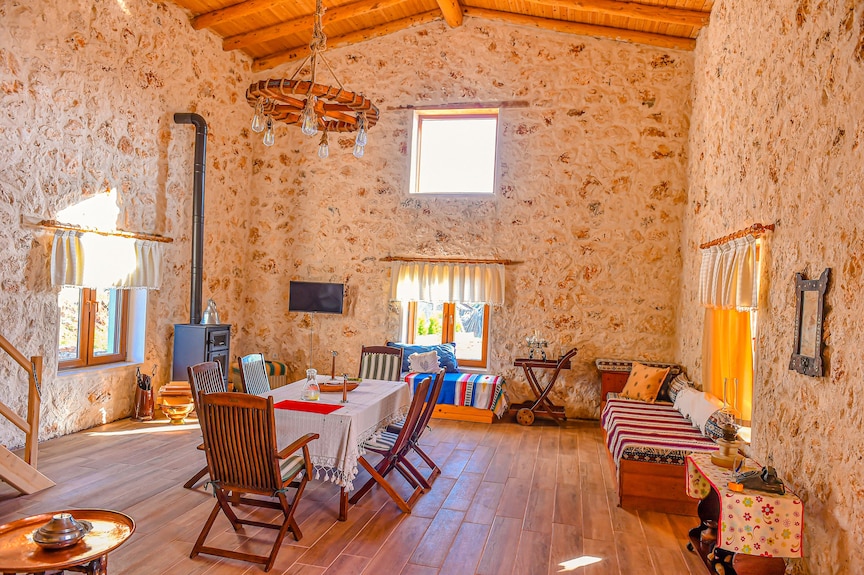 Stone House With Private Infinity Pool In The Middle Of The Oasis - Kekova