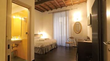 Quarto Duplo ou Twin Comfort | Secretária, secretária adequada para computadores portáteis