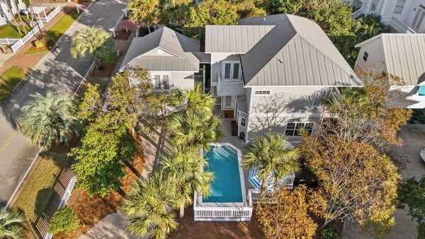 Steps To Beach! Arcade Game Room, Pool + Hot Tub Calico Scallop By Avantstay - Destin, FL