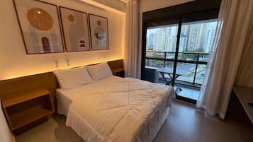 Apartamento Club | 1 quarto, cortinas/cortinados opacos, Wi-fi grátis