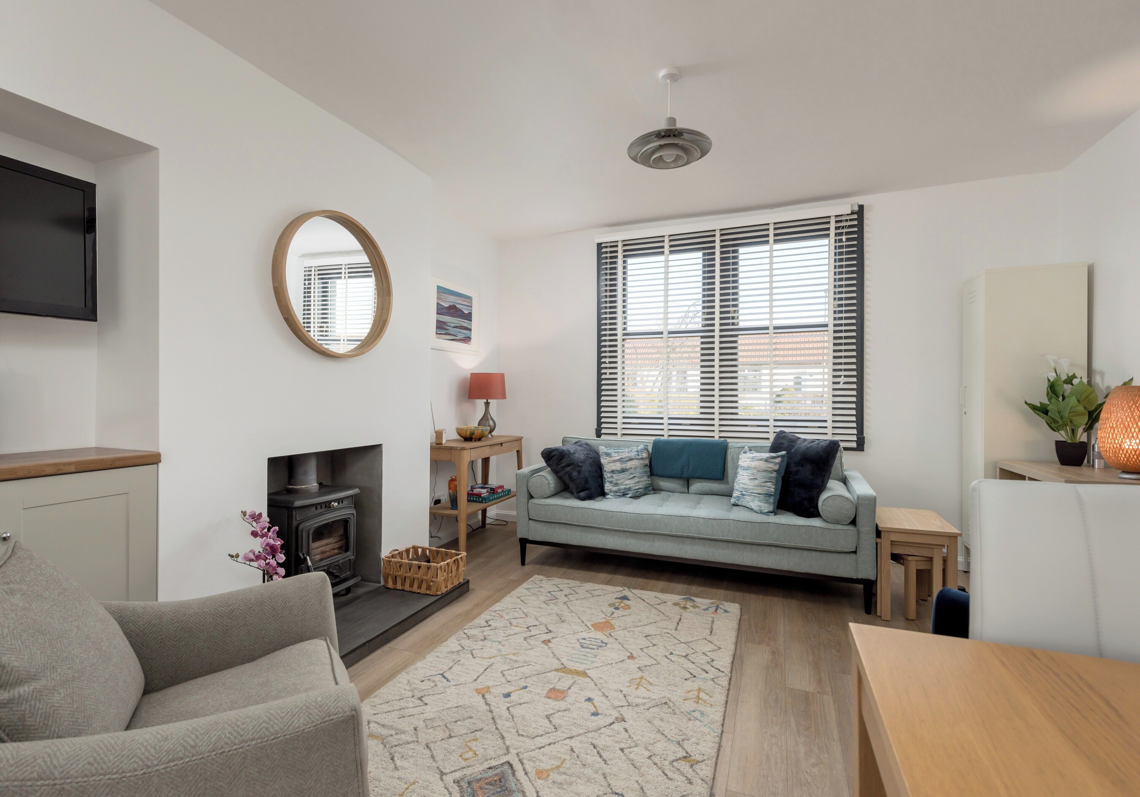 Impeccably Presented 2-bedroom Cottage In The Heart Of Gullane. Sleeps 4. - Gullane