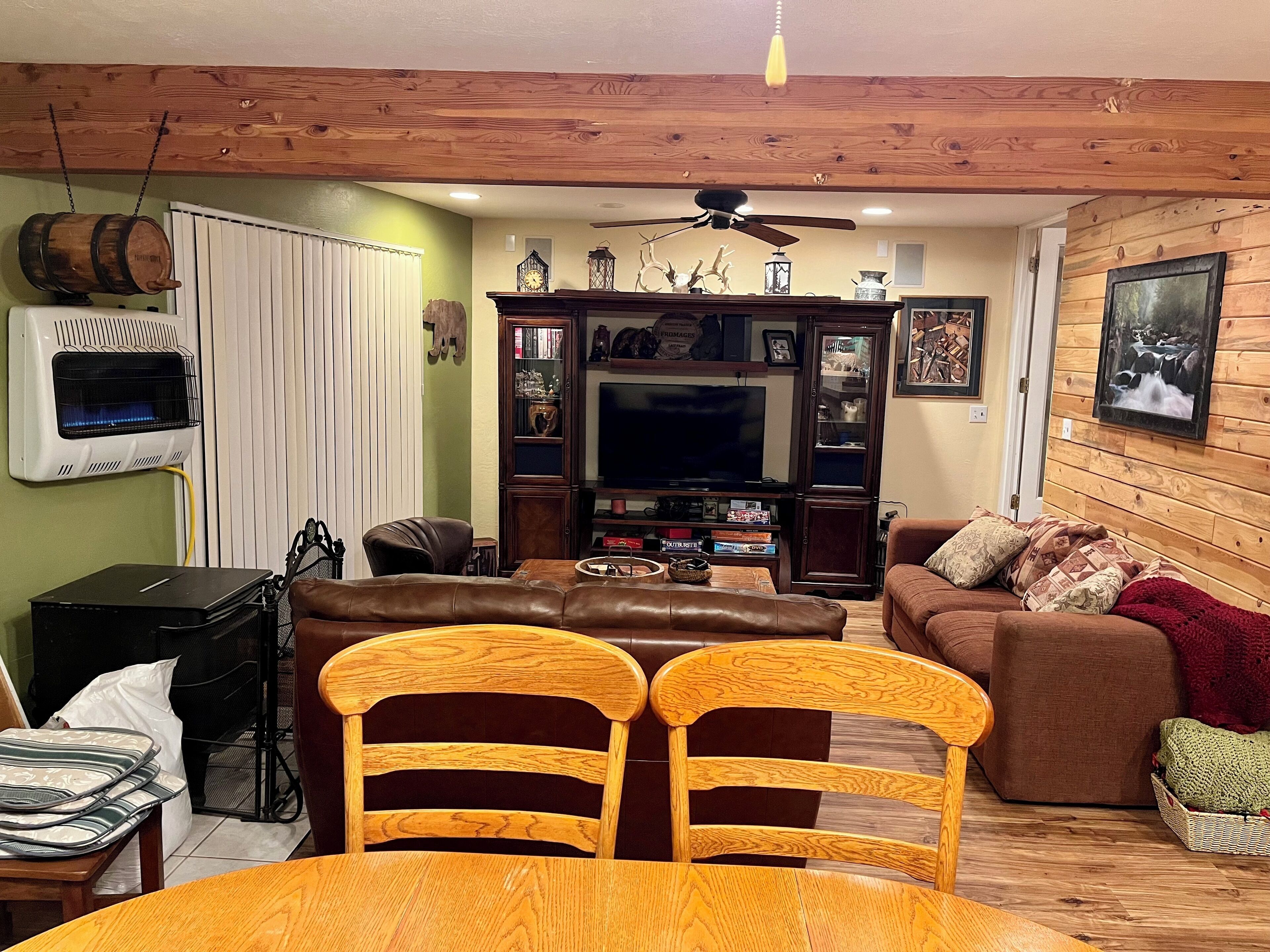 Luxury Bear Retreat Cabin In Duck Creek Village, Ut - Utah