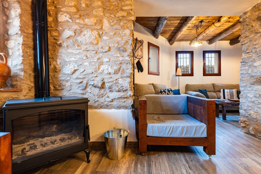 Casa Rural 'Parreta Estancia El Refugio' Con Vistas A La Montaña, Terraza Privada Y Jardín Privado - Cantavieja