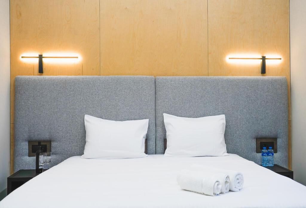Quarto Duplo Básico, vista para o pátio | Cortinas/cortinados opacos, Wi-fi grátis 