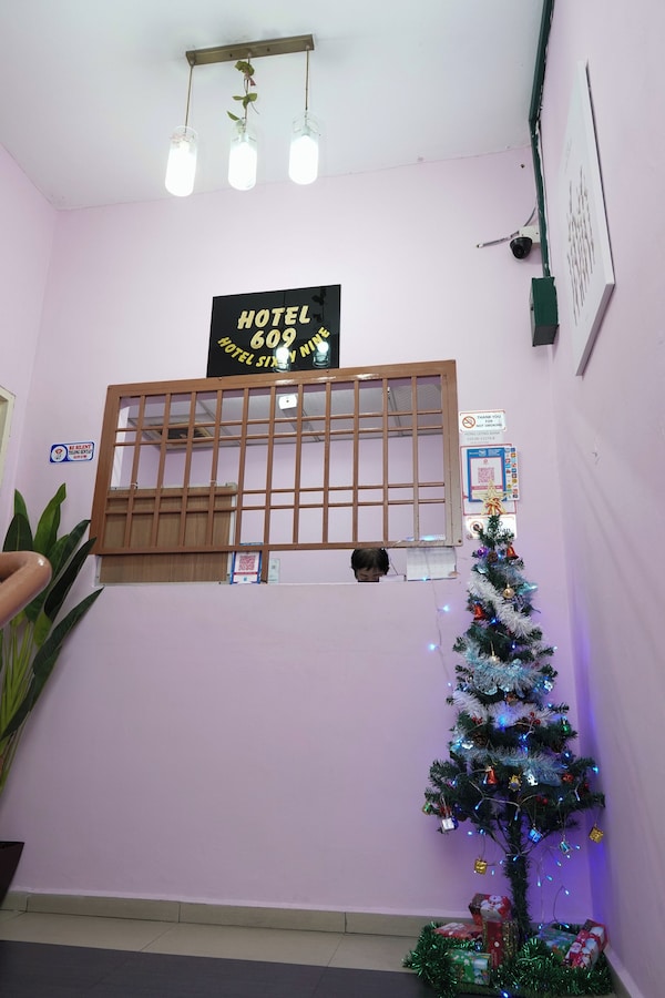 Hotel Sixty Nine - Ulu Tiram