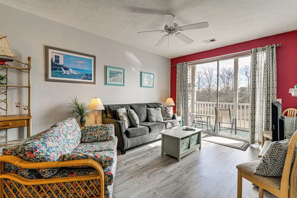 4 Mi To Ocean: Myrtle Beach Condo W/ Resort Perks - Myrtle Beach, SC