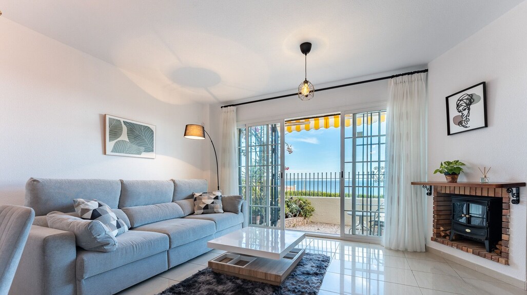 3-bed Seaview Escape: Pool, Garage, 4 Terraces - Provincia de Málaga, España