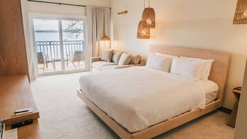 Quarto Quádruplo Júnior, vista para o lago | 1 quarto, roupa de alta qualidade, com decoração personalizada