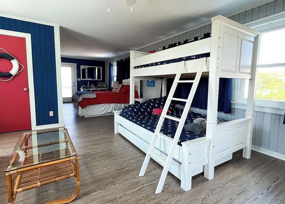 Bayfront home on Cape San Blas. Prime location. - Cape San Blas | Vrbo