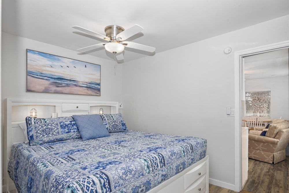 Lucky Charm 2 - Fort Myers Beach, FL